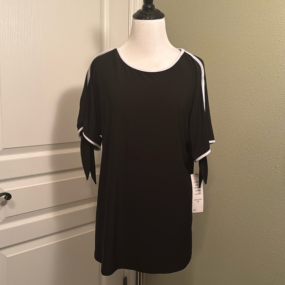 Coco Bianco | Tops | Coco Bianca Black Top | Poshmark
